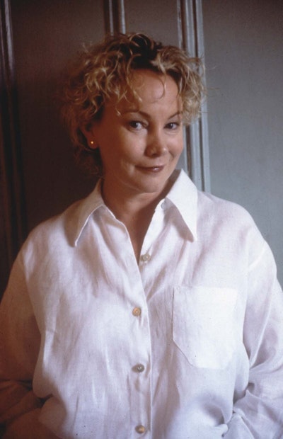 Kate Thompson - Penguin Books Australia